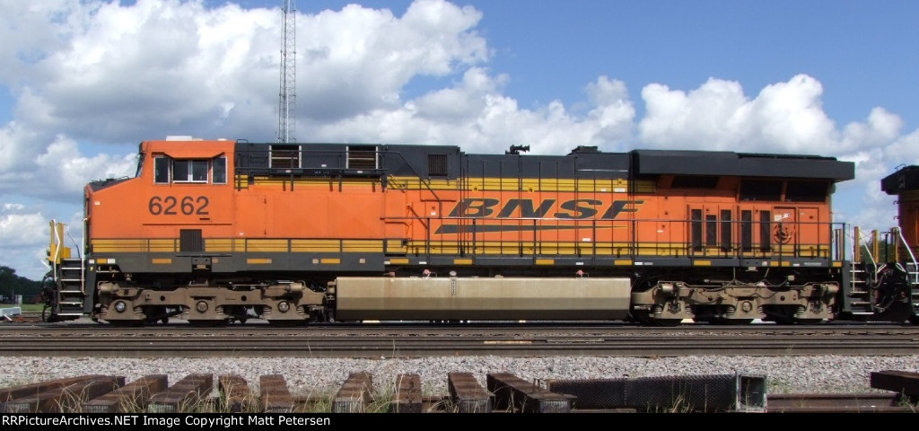 BNSF 6262